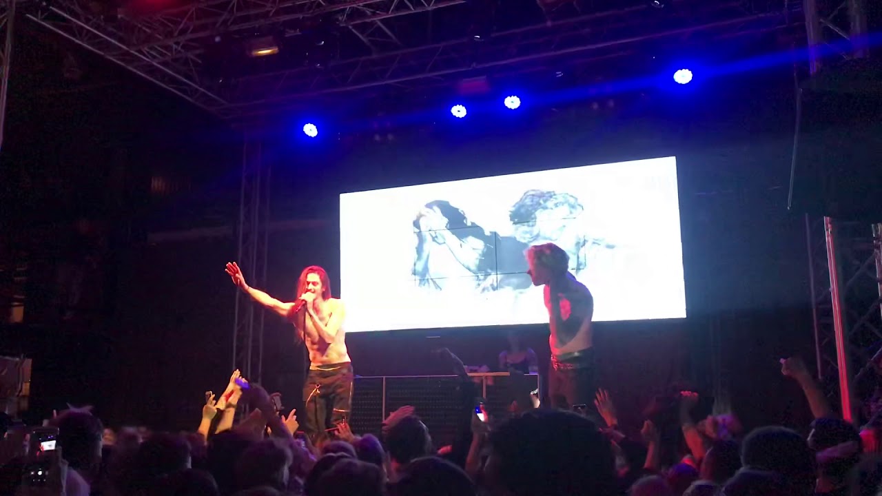 KILLSTATION THE TWO OF US ARE DYING LIVE MOSCOW - YouTube