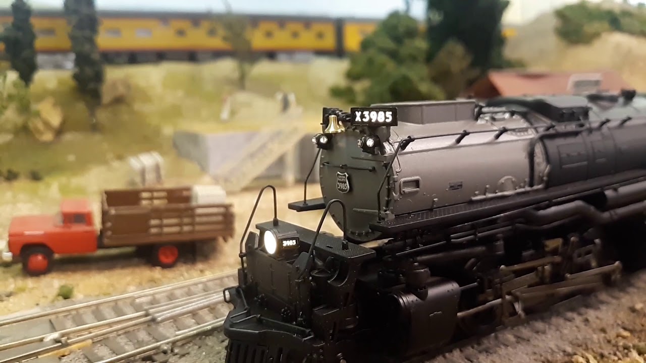 UP 844, 3985 and 4014, Part 1 - YouTube