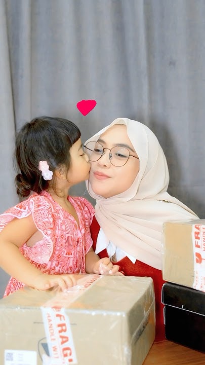 Ini kan yang kalian tunggu tunggu.. #riaricis #moana - YouTube