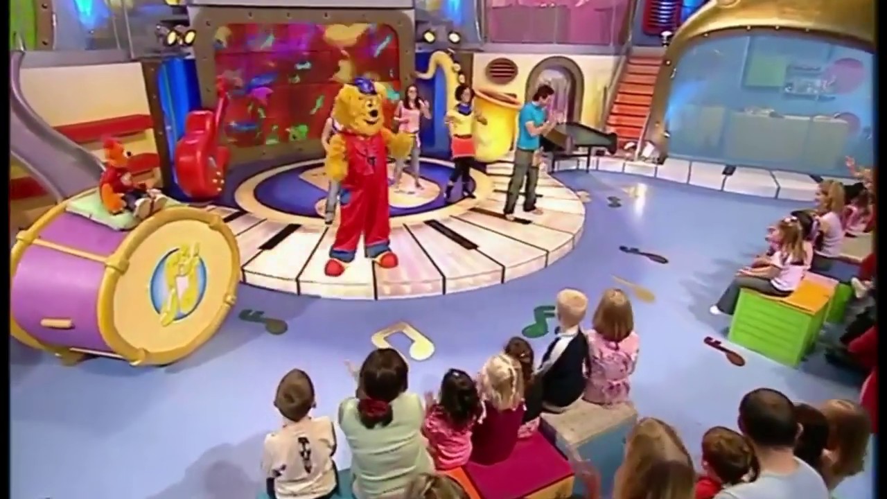 Fun song Factory - Gonna build a house - YouTube