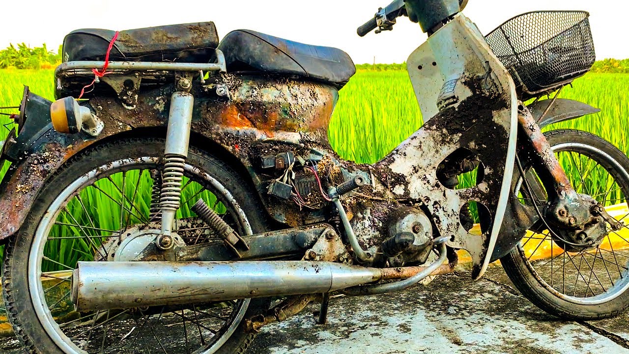 Broken 50 Years Old 1970s HONDA Ruined MotorCycle // Recover ...