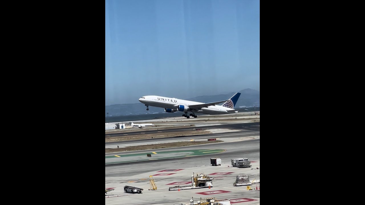 Every plane I have flown on that is commercial (That I remember) - YouTube