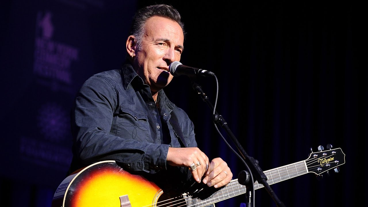 Bruce Springsteen criticizes Trump in new protest song - YouTube