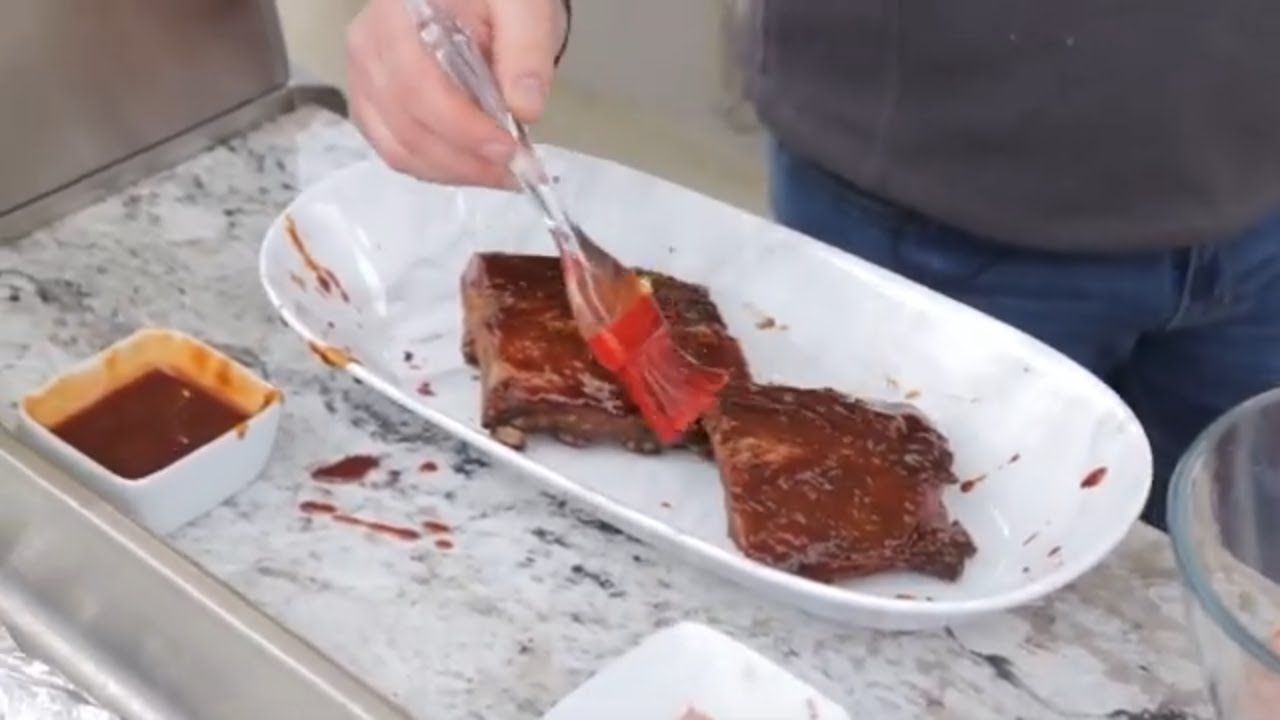 How to make Texas Roadhouse ribs | In the Kitchen - YouTube