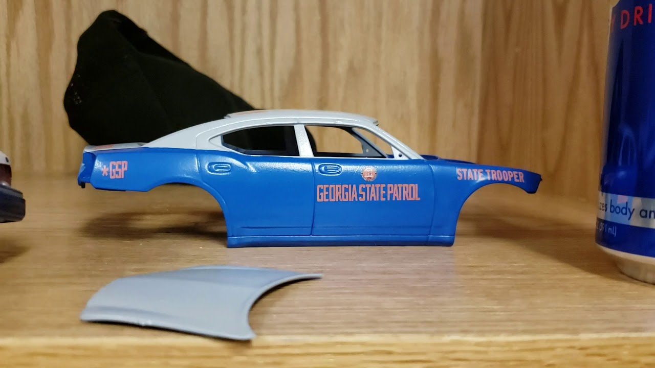 LINDBERG 1/24th scale Ford Crown Victoria model kit review. GEORGIA ...