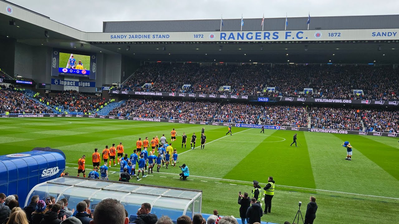 Rangers 2-0 Dundee Utd | Graham Roberts On THAT Moment... | Ibrox ...