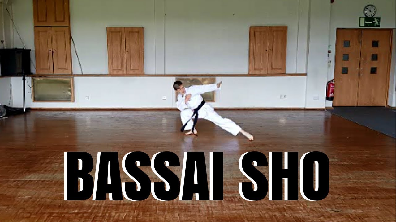 Bassai Sho (Shotokan Kata) - YouTube