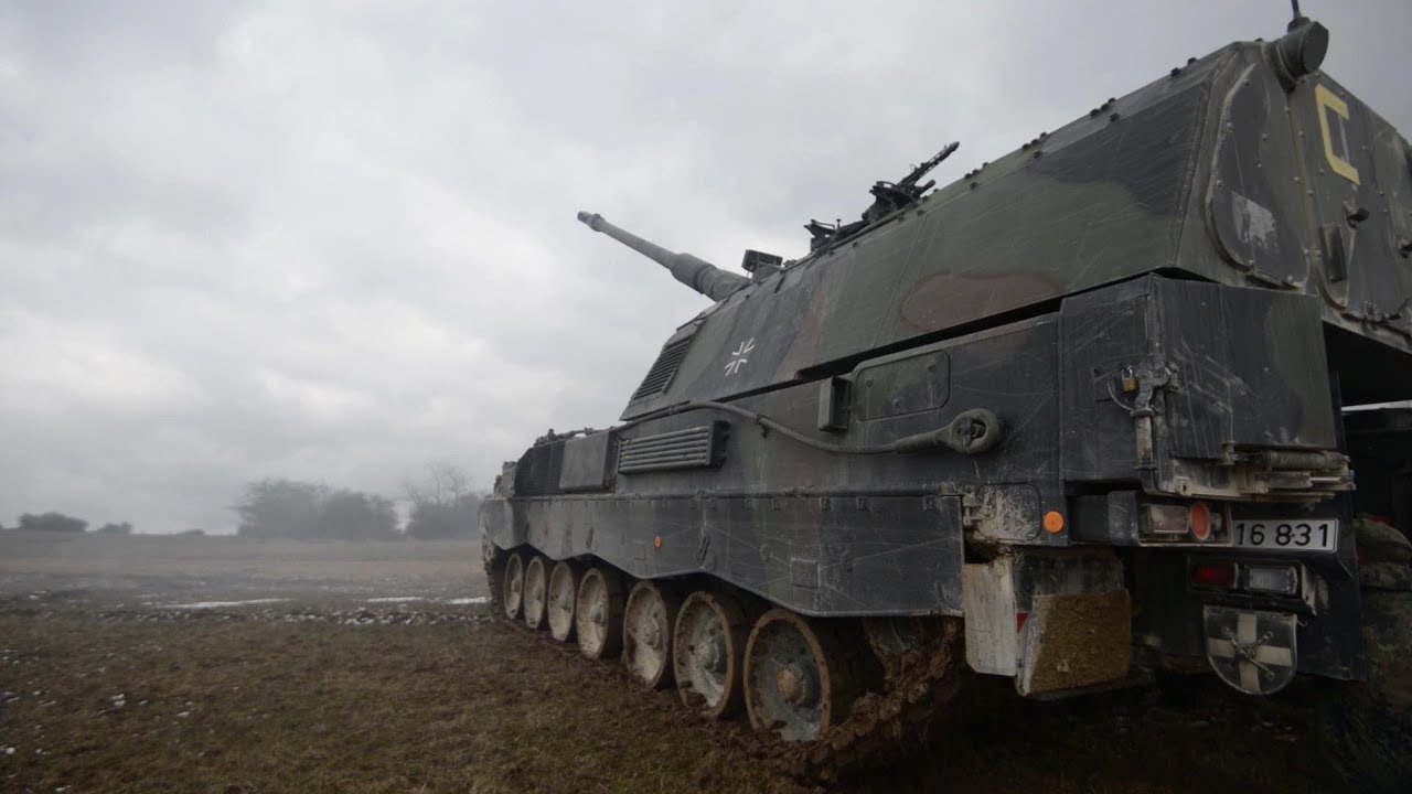 The German Panzer Howitzer 2000 Live Fire at Grafenwoehr Training Area ...