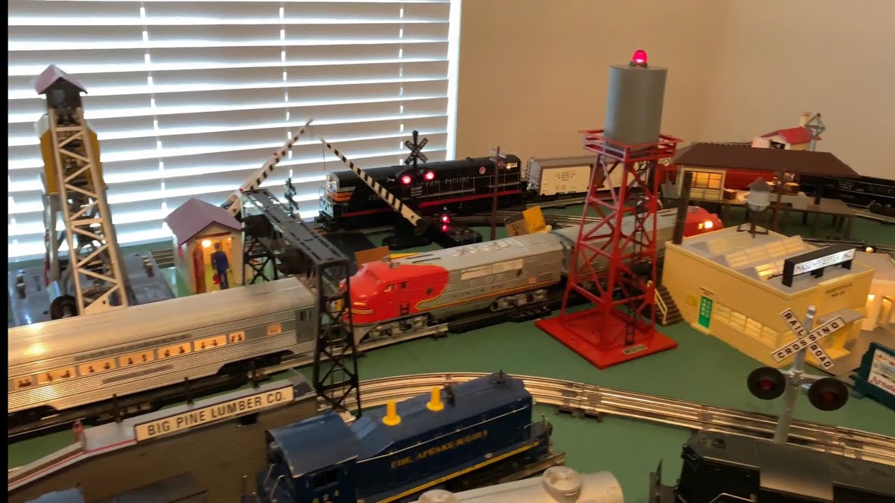 Lionel Train Layout Operation - YouTube
