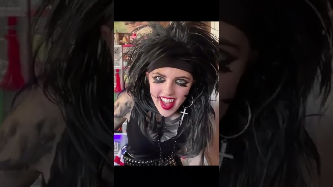 My HALLOWEEN Costume | ANDY BIERSACK | Rockstar Cosplay - YouTube