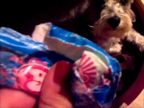 Crazy girl gets iPhone 4S! (Week 25)