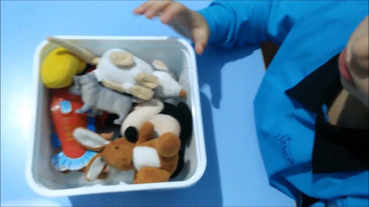 PASS THE BOX kids' game - YouTube