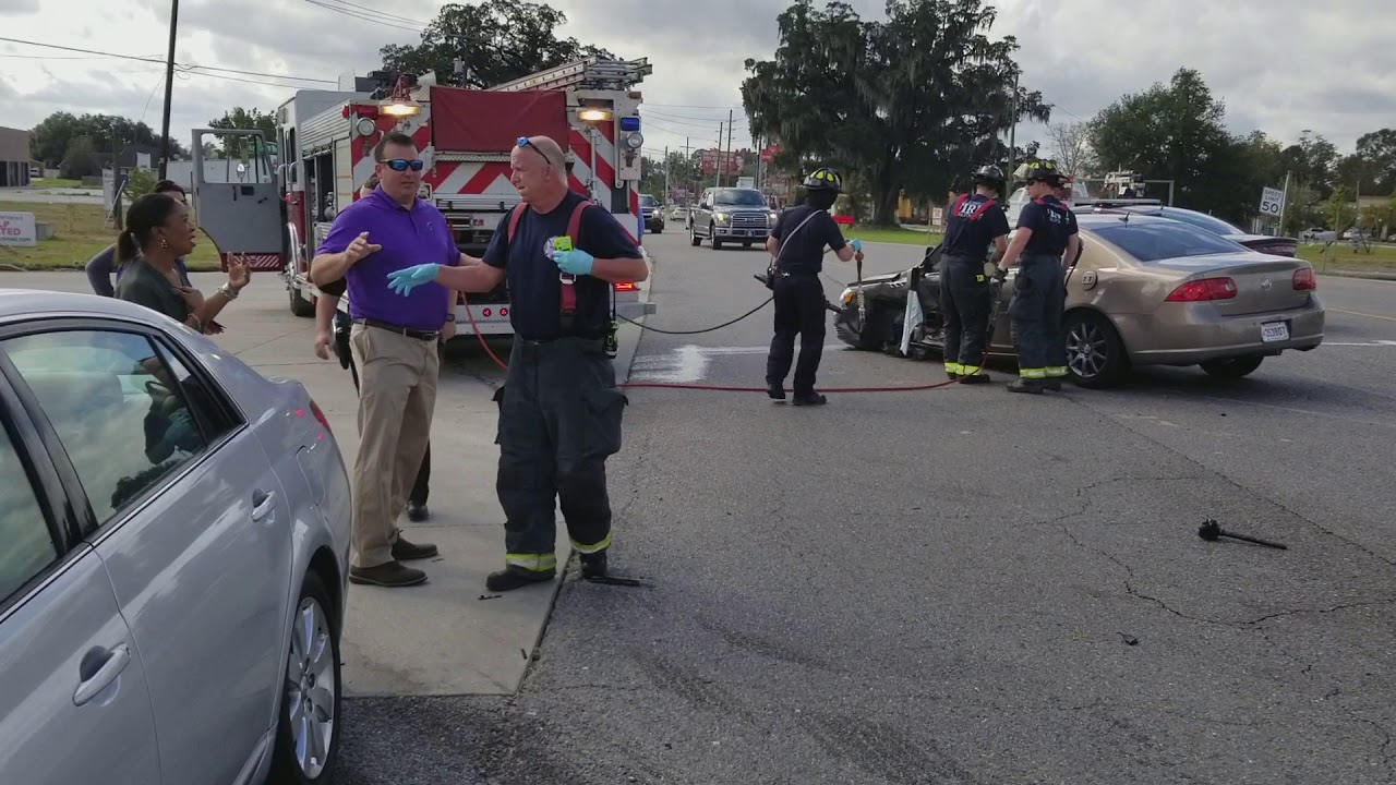 Elderly DRIVER NEARLY GETS HIS LEG IMPALED - YouTube