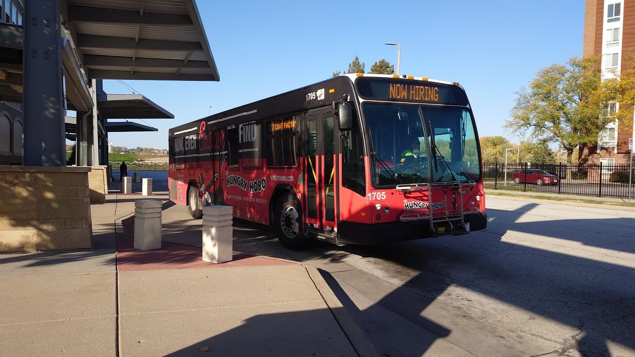 Davenport Citibus 2017 Gillig BRT 35' 1705 On Rt 7 Brown Line - YouTube