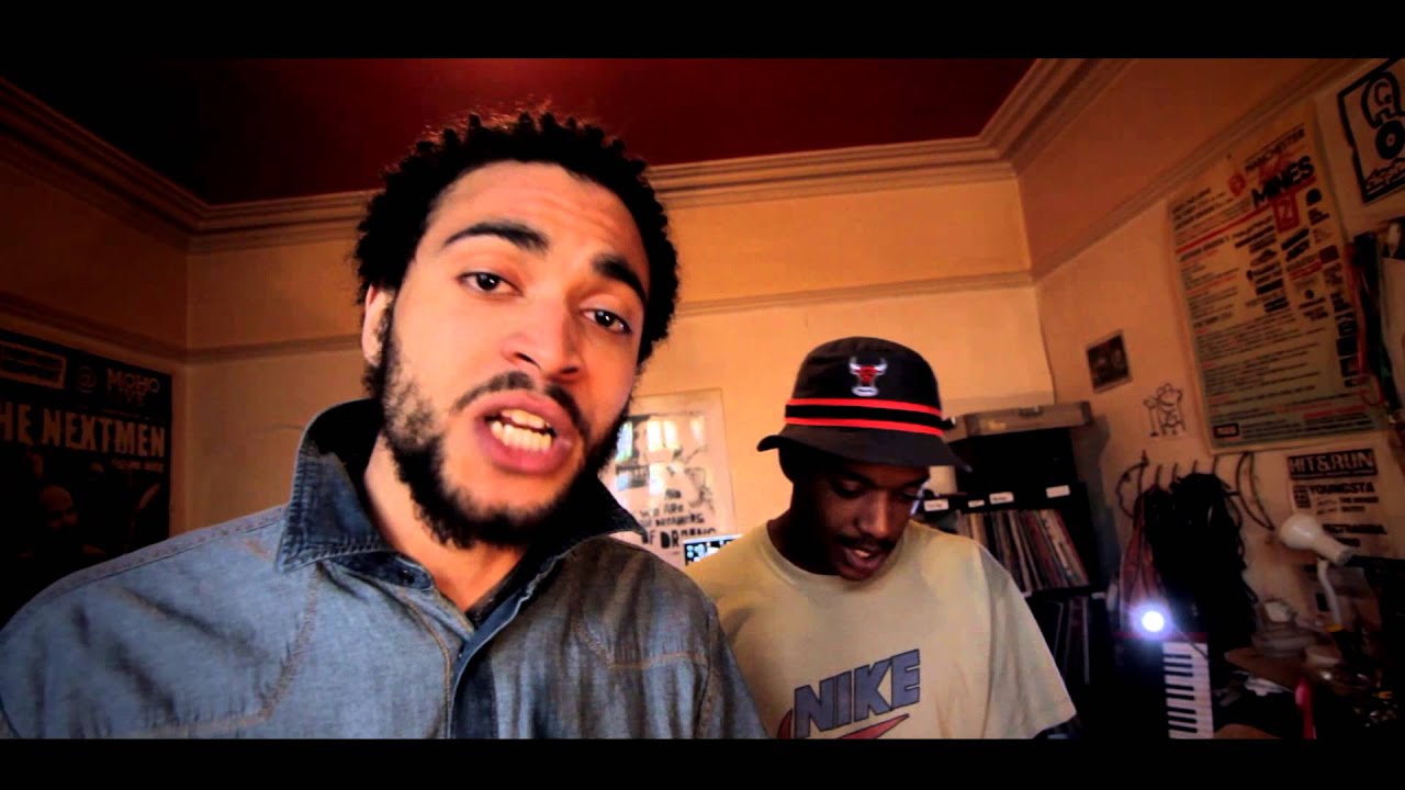 Black Josh & Truthos Mufasa in The Mouse Outfit Studio (HD) - YouTube