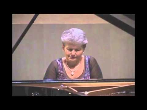 Olga Valiente interprète Carlos Fariñas (1934-2002) - YouTube