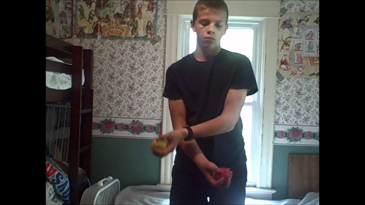 Mill's Mess Juggling Tutorial - St. John Bosco Juggling Guild.wmv - YouTube