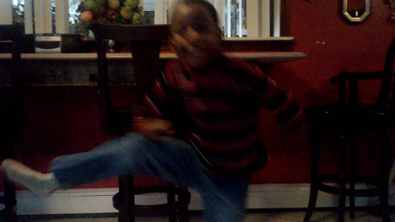 Kid falling down from dancing:3 - YouTube