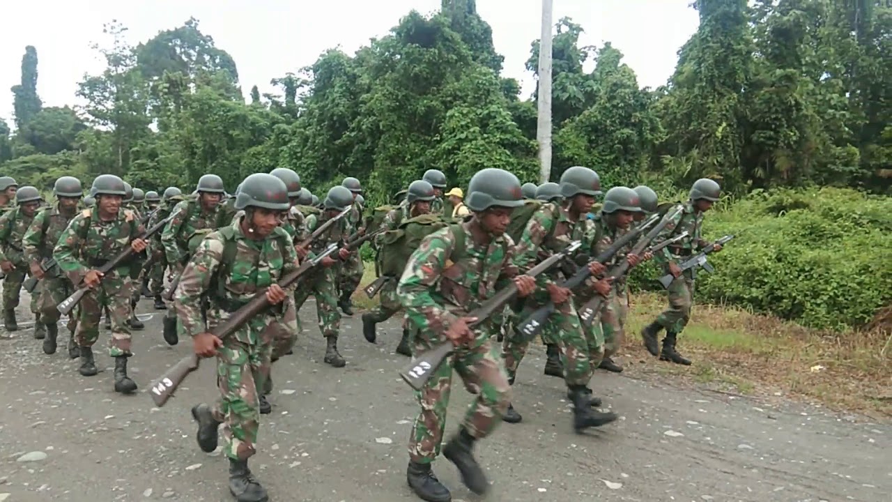 Prajurit Pejalan Kaki - YouTube