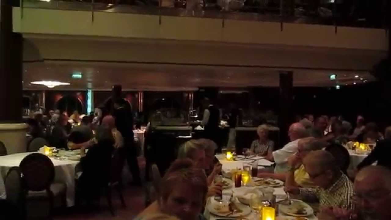 Dining Room Celebrity Infinity - YouTube