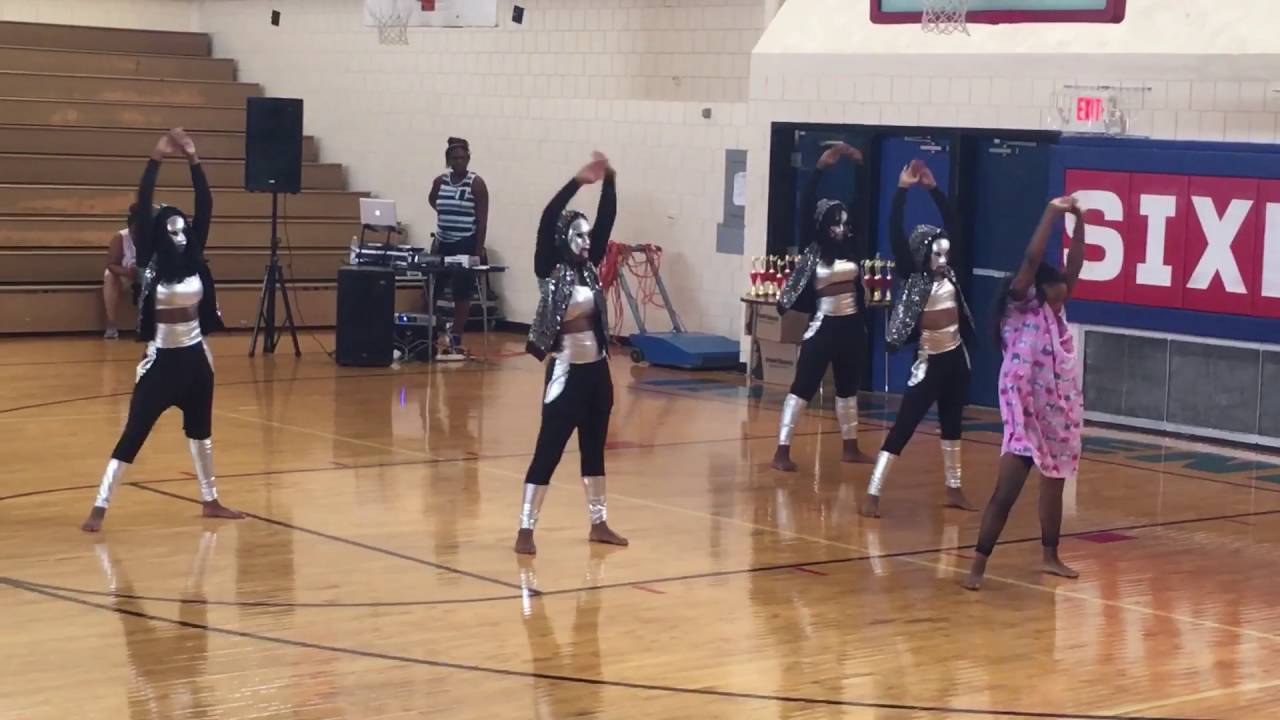 Creative Dance "Dynamic Dancing Divas" - YouTube