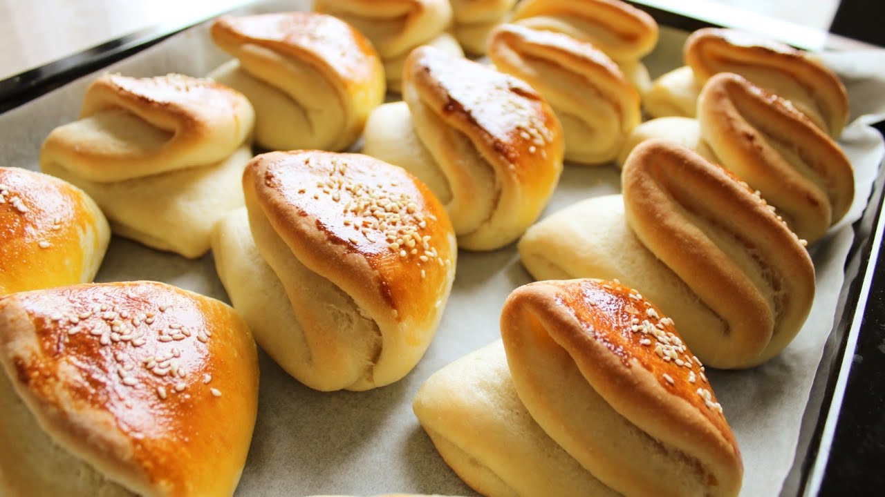 Pocket Bread Recipe | A soft, delicious, and easy bread - YouTube