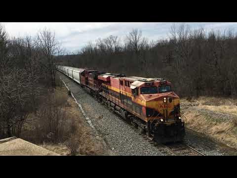 CPKC Train 239 Hamilton Ontario Heads North Hamilton Subdivision KCSM ES44AC 4714 CP AC4400CWM ...