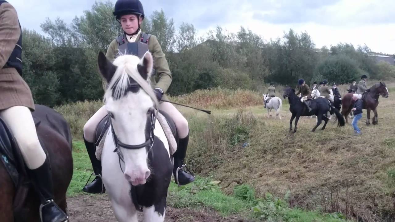 hunt ditch jumping - YouTube