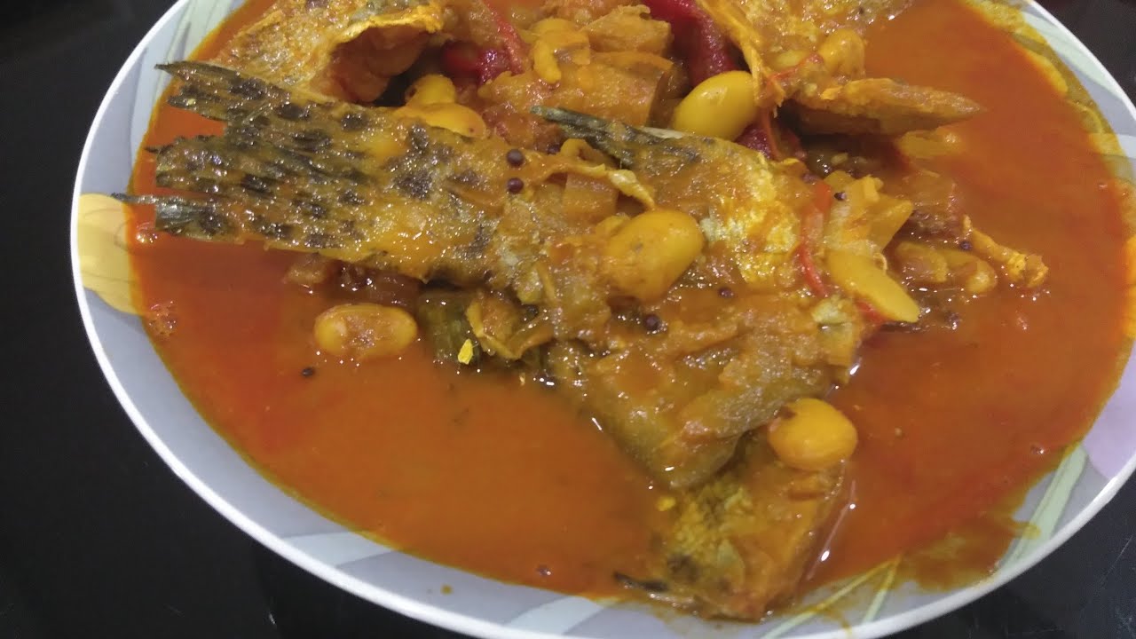 Salted Fish Curry Kari Ikan Masin By Eswary Kitchen - YouTube