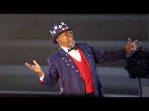 Samuel L. Jackson Shines At Super Bowl Halftime Show - YouTube