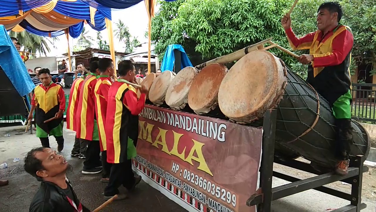 Gordang sambilan - YouTube