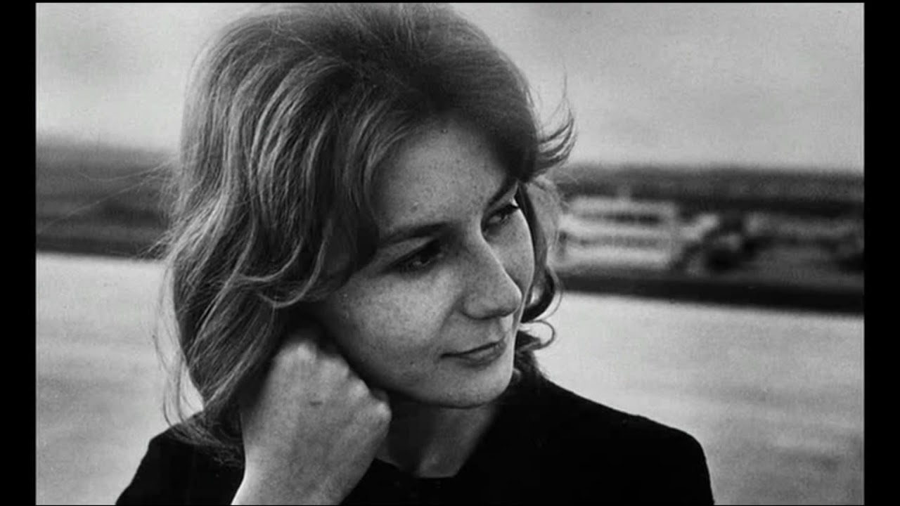 La Jetée - Final scene at airport - YouTube