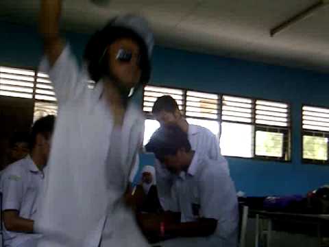 SMA 6 Balikpapan menggila.3GP