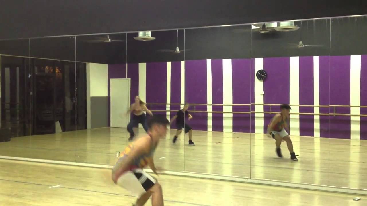 Simrin Player dancing to Somebody That I Used To Know - YouTube