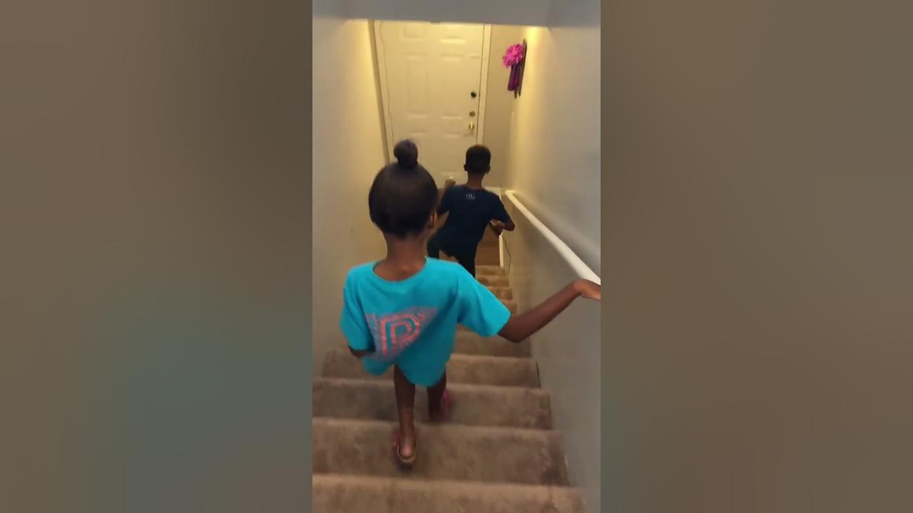 Busy moms morning routine: running errands with little helpers - YouTube