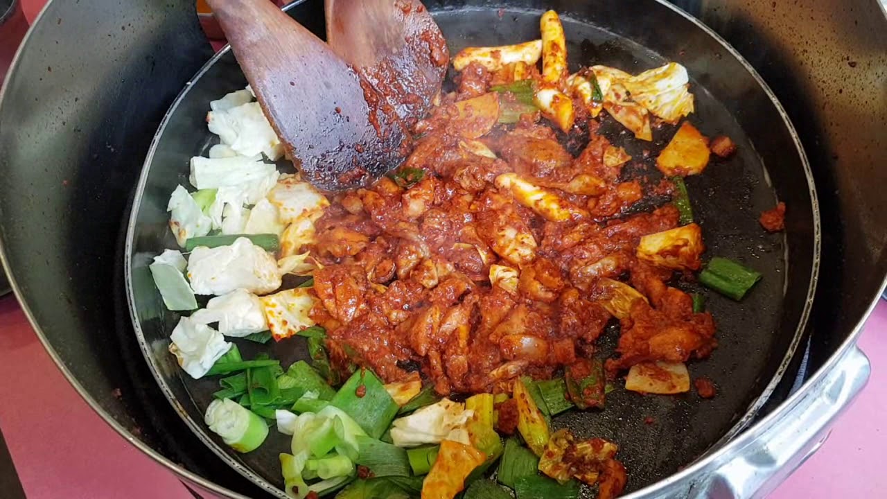 유가네 사천마라닭갈비 + 볶음밥 (Stir-frying Chicken with MARA Sauce + Fried Rice ...