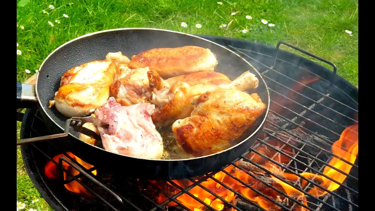 Fire fried Chicken (Gebratenes Hühnchen aufm feuer) - YouTube