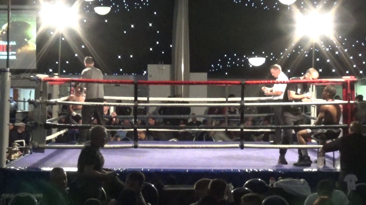 MARK BATESON BOXING BOUT 4 - YouTube