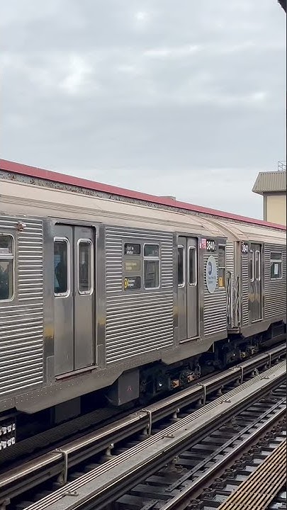 R32 (Q) Retirement train departs Brighton Beach - YouTube