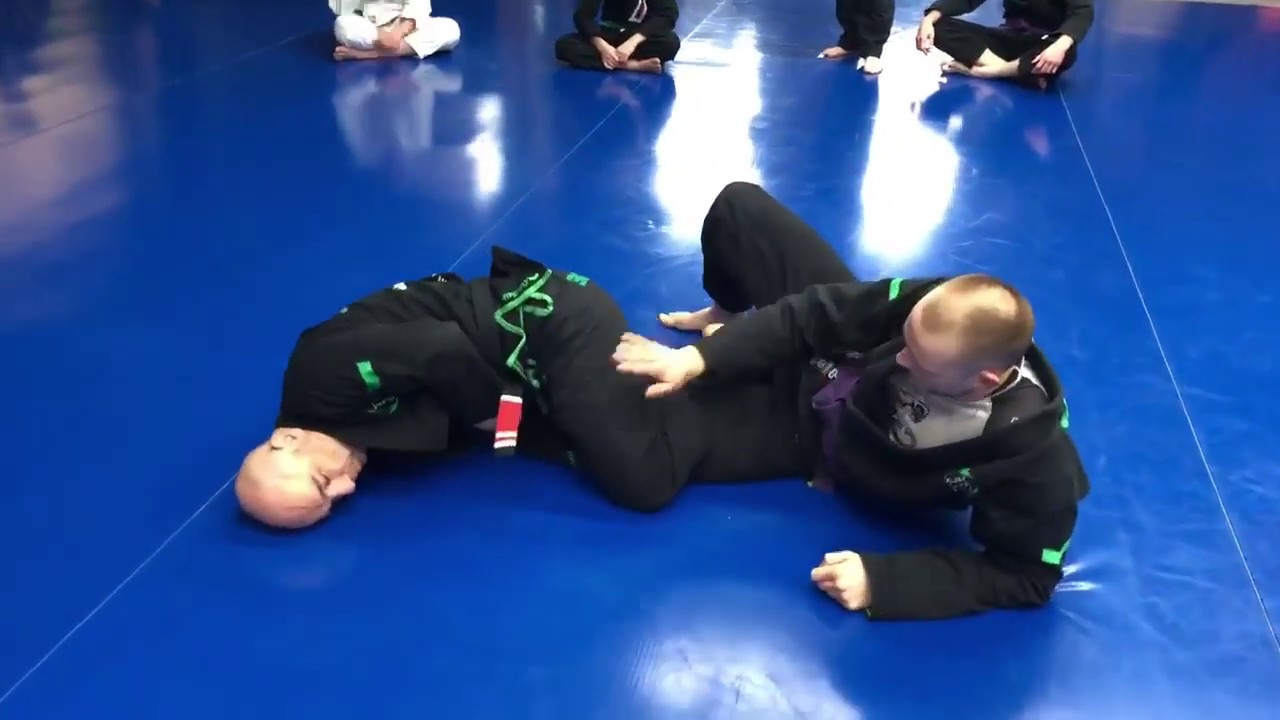 Intro to Single leg X Sweep & Straight Foot Lock - YouTube