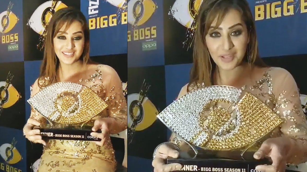 Shilpa Shinde LIVE After Bigg Boss 11 Finale, Thanks Her Fans - YouTube