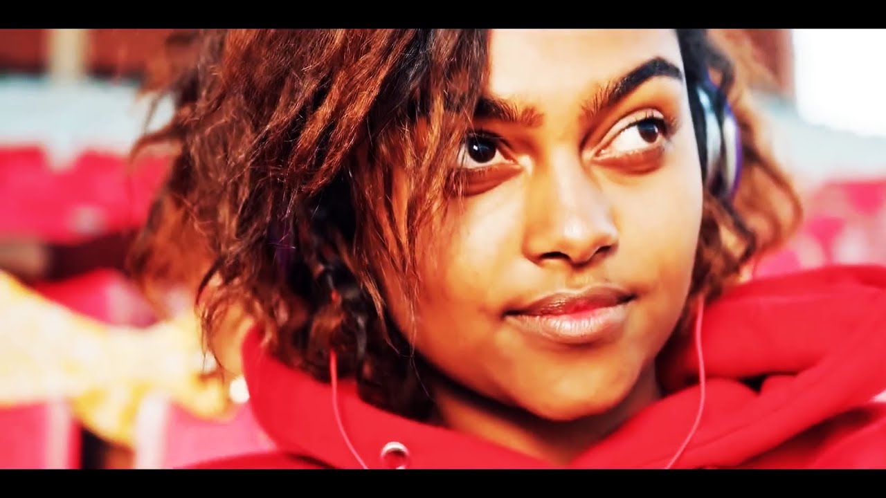 New Ethiopian Music Kaleab Mulugeta ምንም ሳይኖረ + Lyrics - YouTube