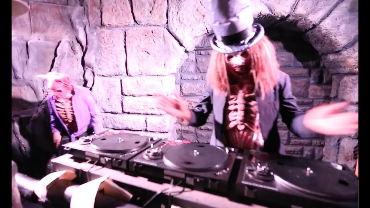 [HD] Face Off : In the Flesh - Halloween Horror Nights 2014 - YouTube