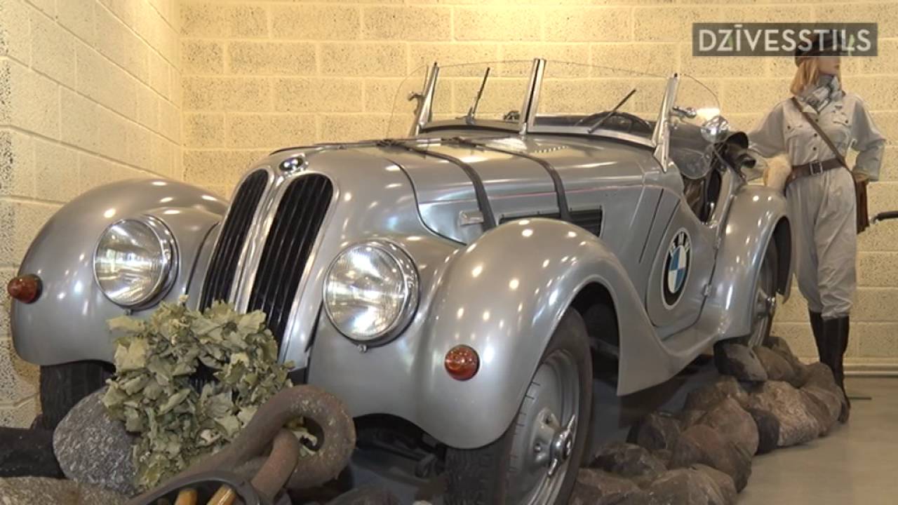 Retro auto muzejs - YouTube