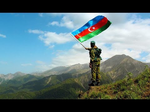 3 rəngli #Azərbaycan bayrağının aşiqi - C.Hilaloglu - #Azerbaijan #flag