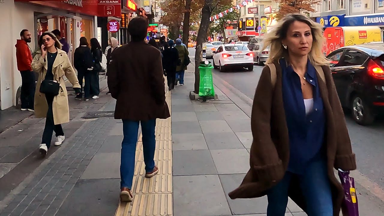 Ankara [4k60fps]: 4 Park ve Tunalı Hilmi Caddesi - 4 Parks and Tunali ...