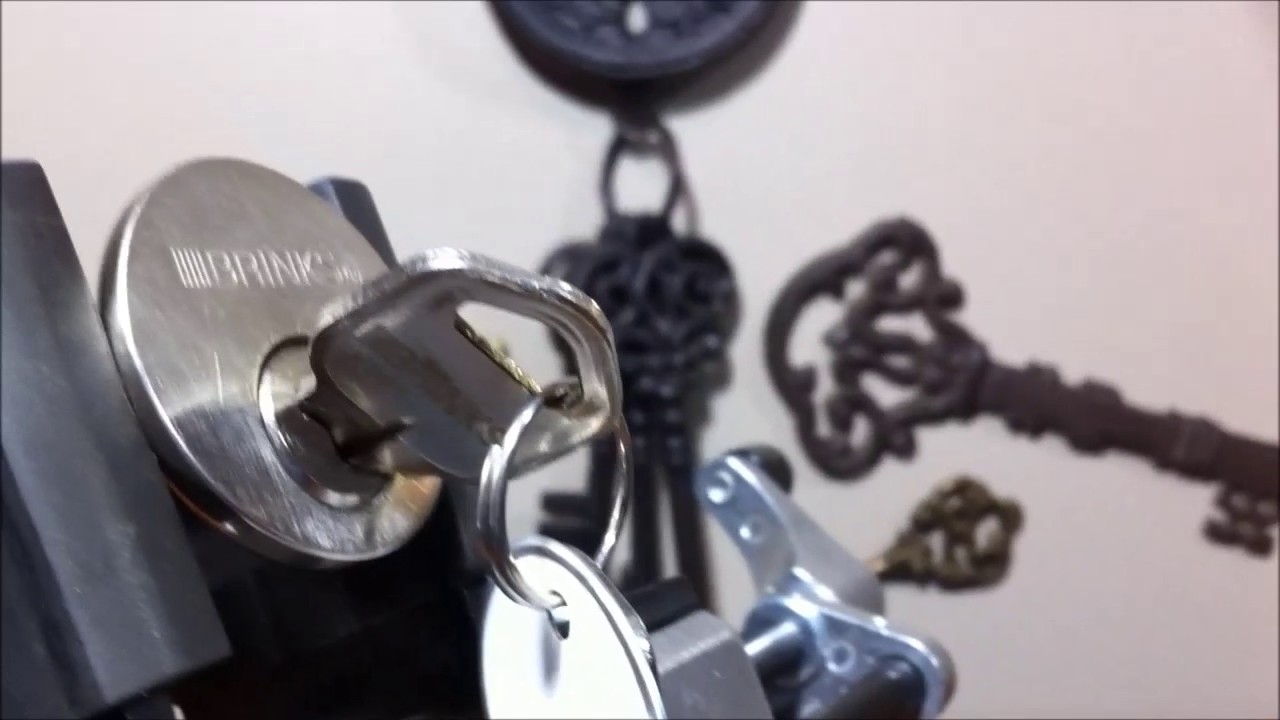 (67) Combo Master Lock picked and 5 pin Brinks cylinder spp'd and ...