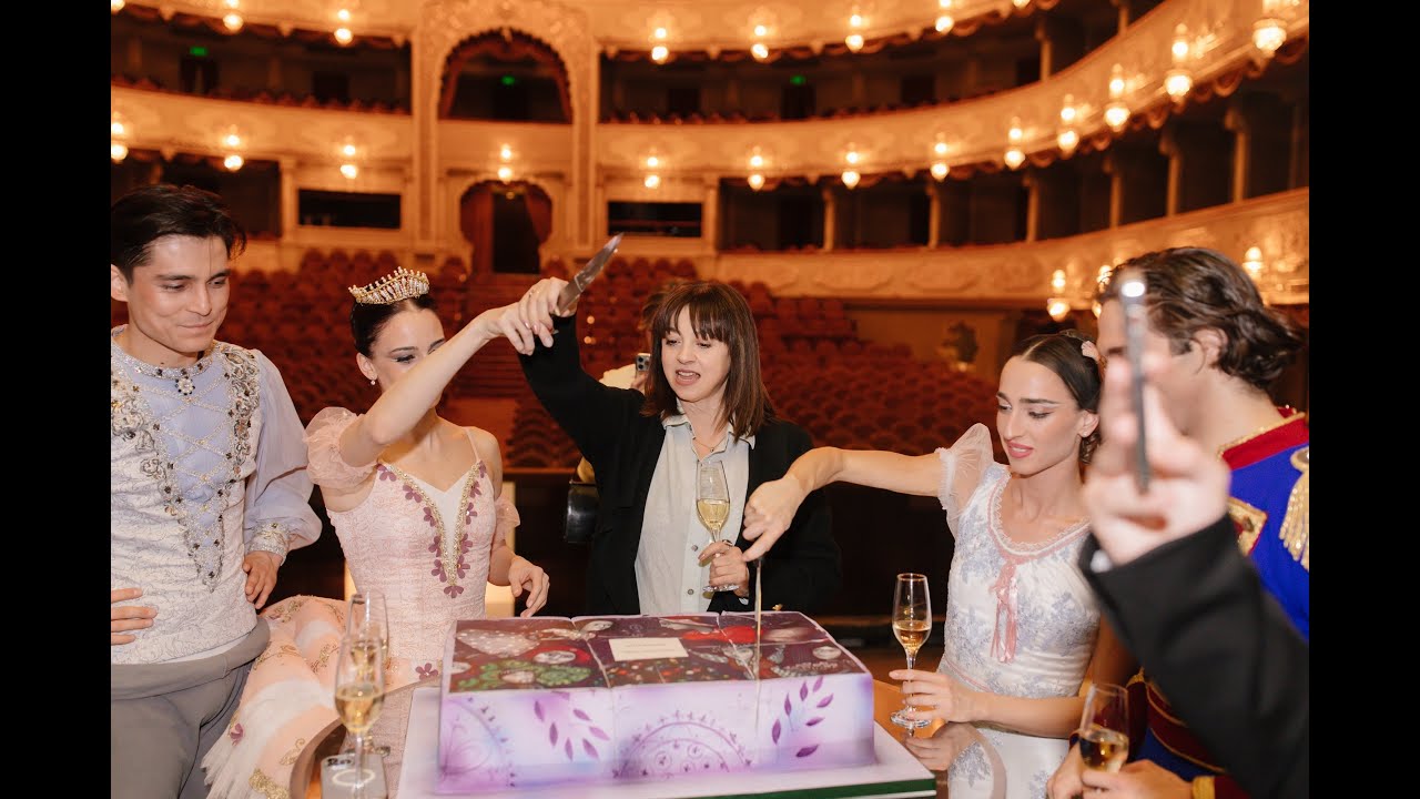 The Nutcracker afterparty by Vilhelm Parfumerie - YouTube