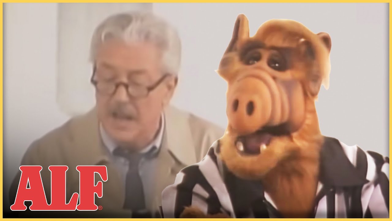 ALF Works at Bloomingdale's | ALF | S3 E2 - YouTube