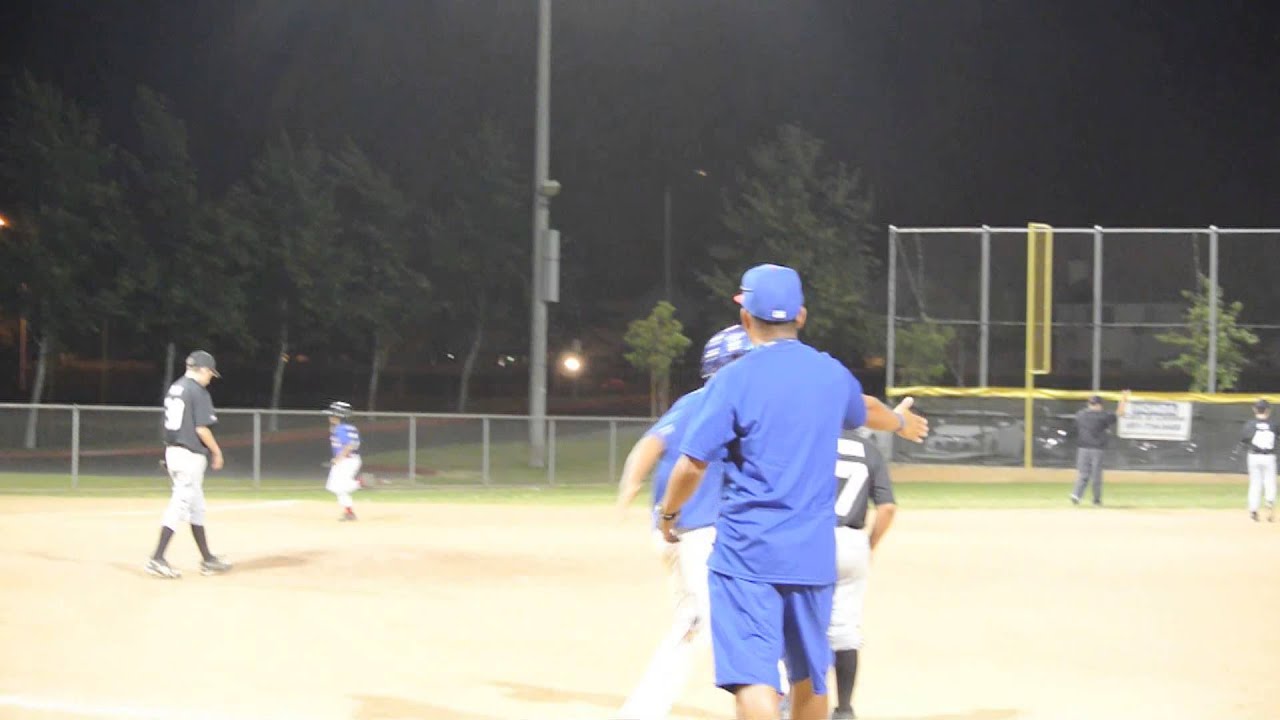 Anthony hits grand slam 4/27 (Eastvale Little League) - YouTube